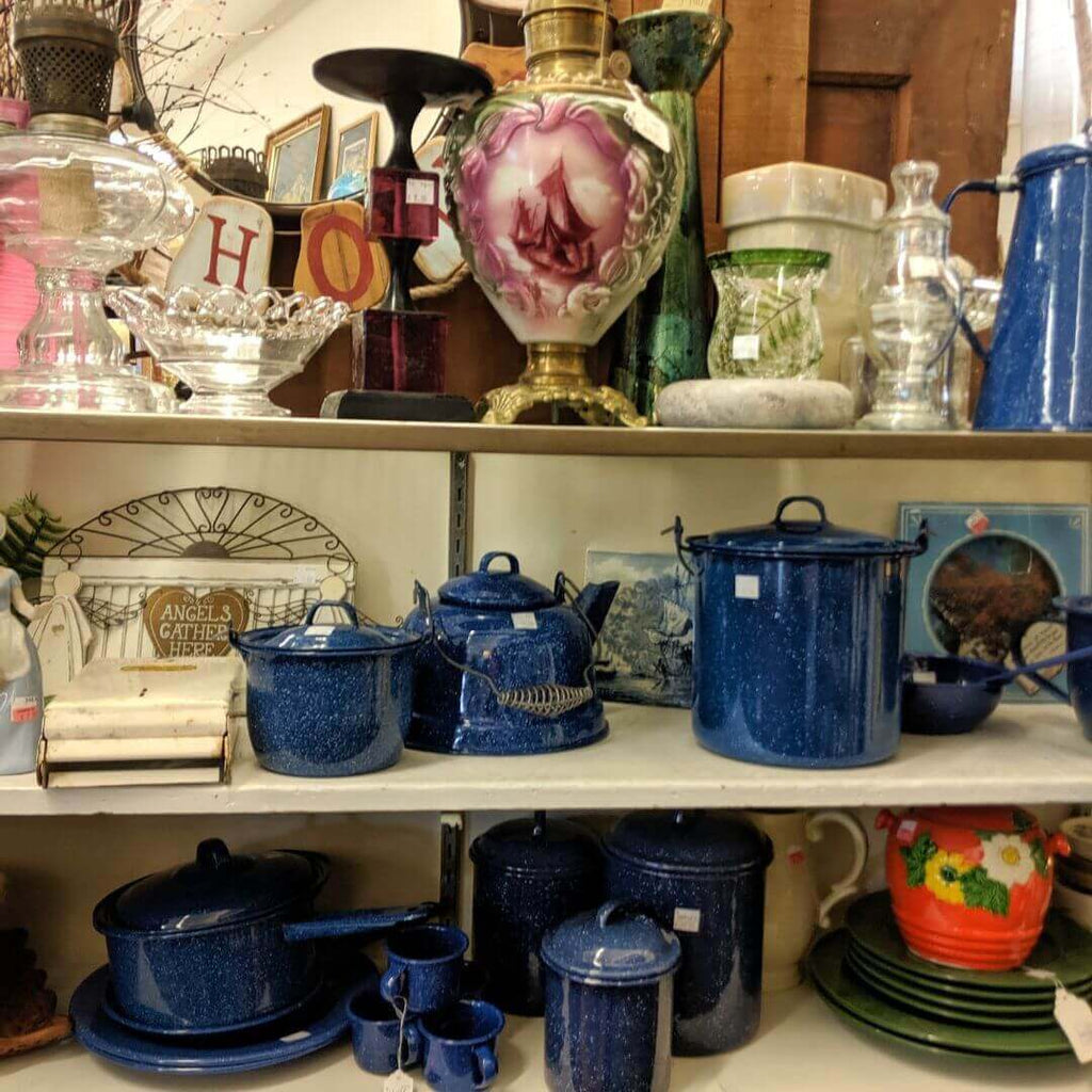 Thrifting Fashion Trend: The Resale Resurgence – Scarlet Destiny